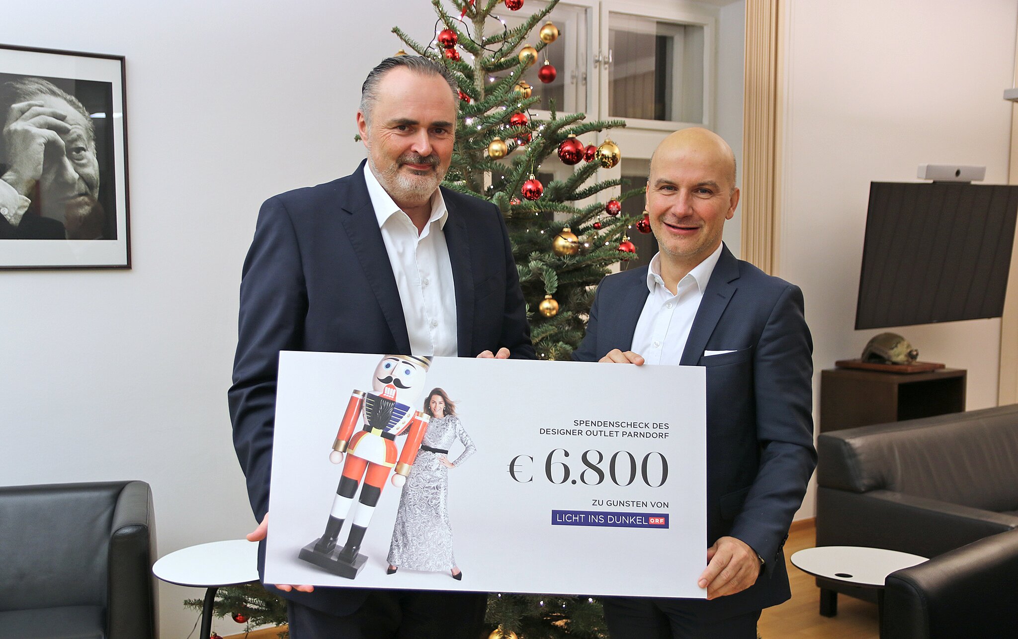 Designer Outlet Parndorf: 6.800 Euro für Licht ins Dunkel gespendet ...