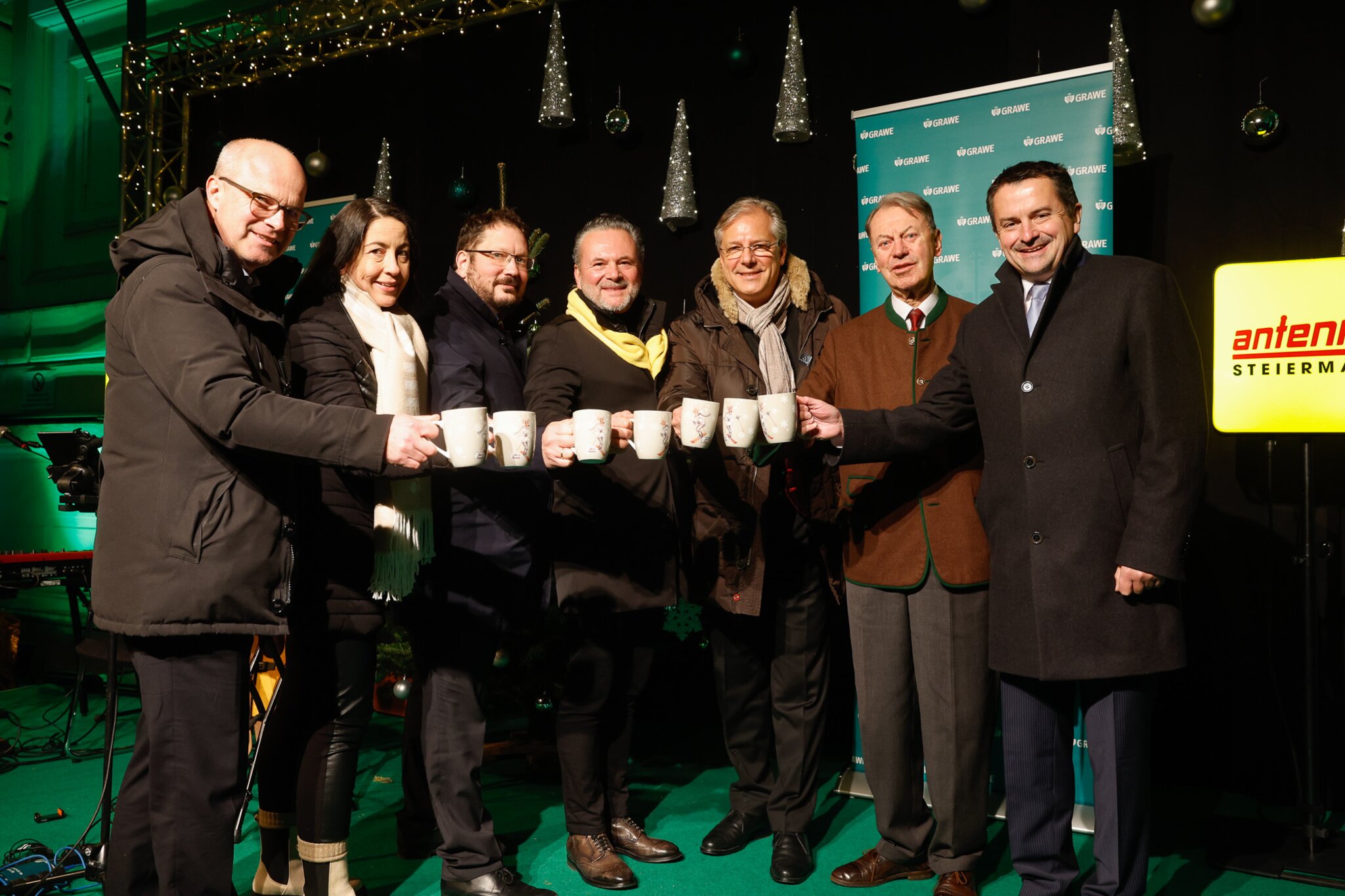 Traditionelles Fest: Die Antenne und die Grawe "punschten" für den ...