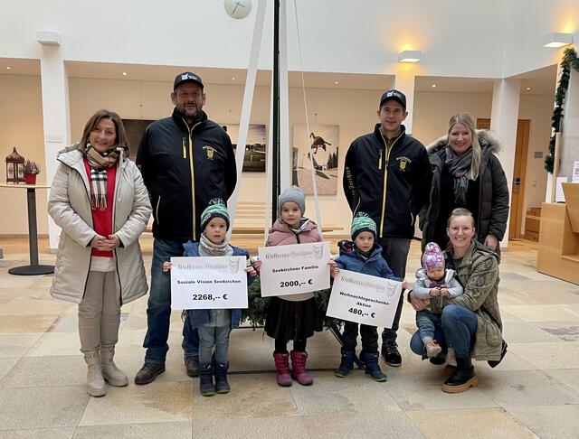 Wallerseeperchten: Nikolausaktion für Soziale Vision Seekirchen - Flachgau