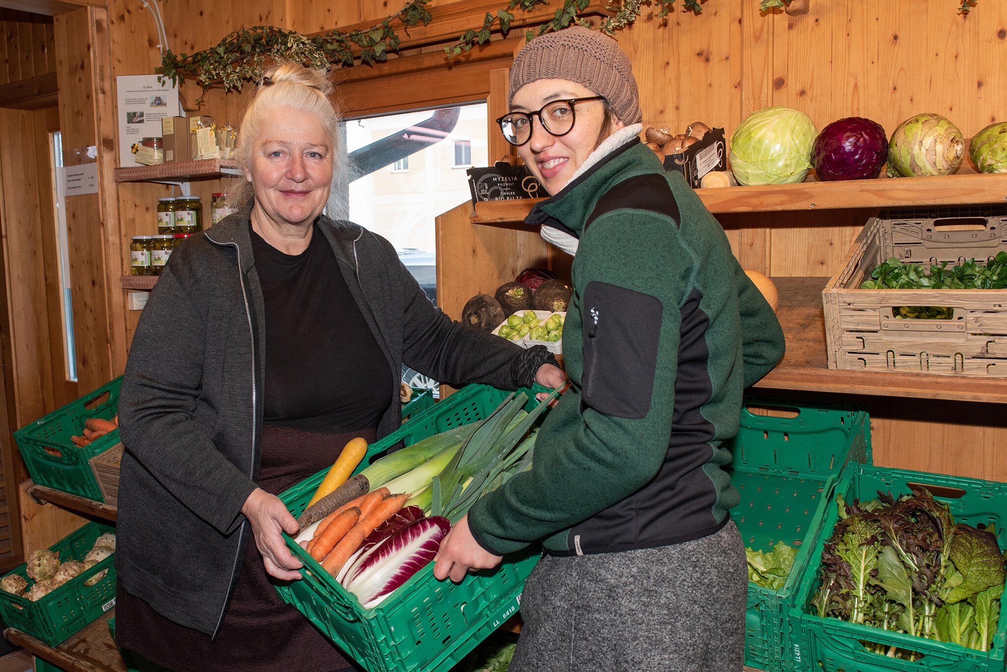 Bauernmarkt Schlierbach: Gemüsestand übergeben - Kirchdorf