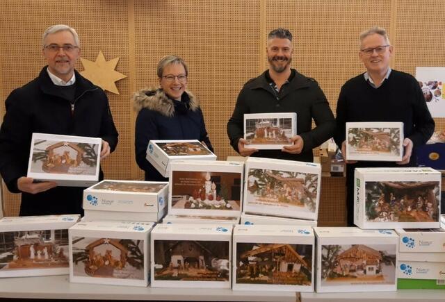 Weihnachtspakete für Neustart: Dompfarre setzt Zeichen der ...