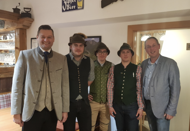 Michael Gruber erfreut: "Reger Zulauf an Jugendlichen bei FPÖ in ...