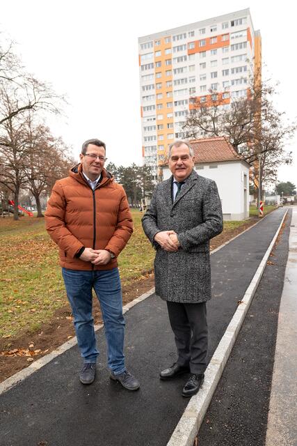 Umbaulänge von 92 Laufmetern: Neuer Gehweg in der Schützengasse in ...