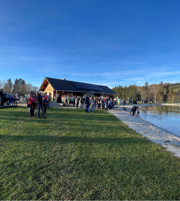 Badesee St. Konrad: JVP Almtal wagt den Sprung ins kalte Wasser ...