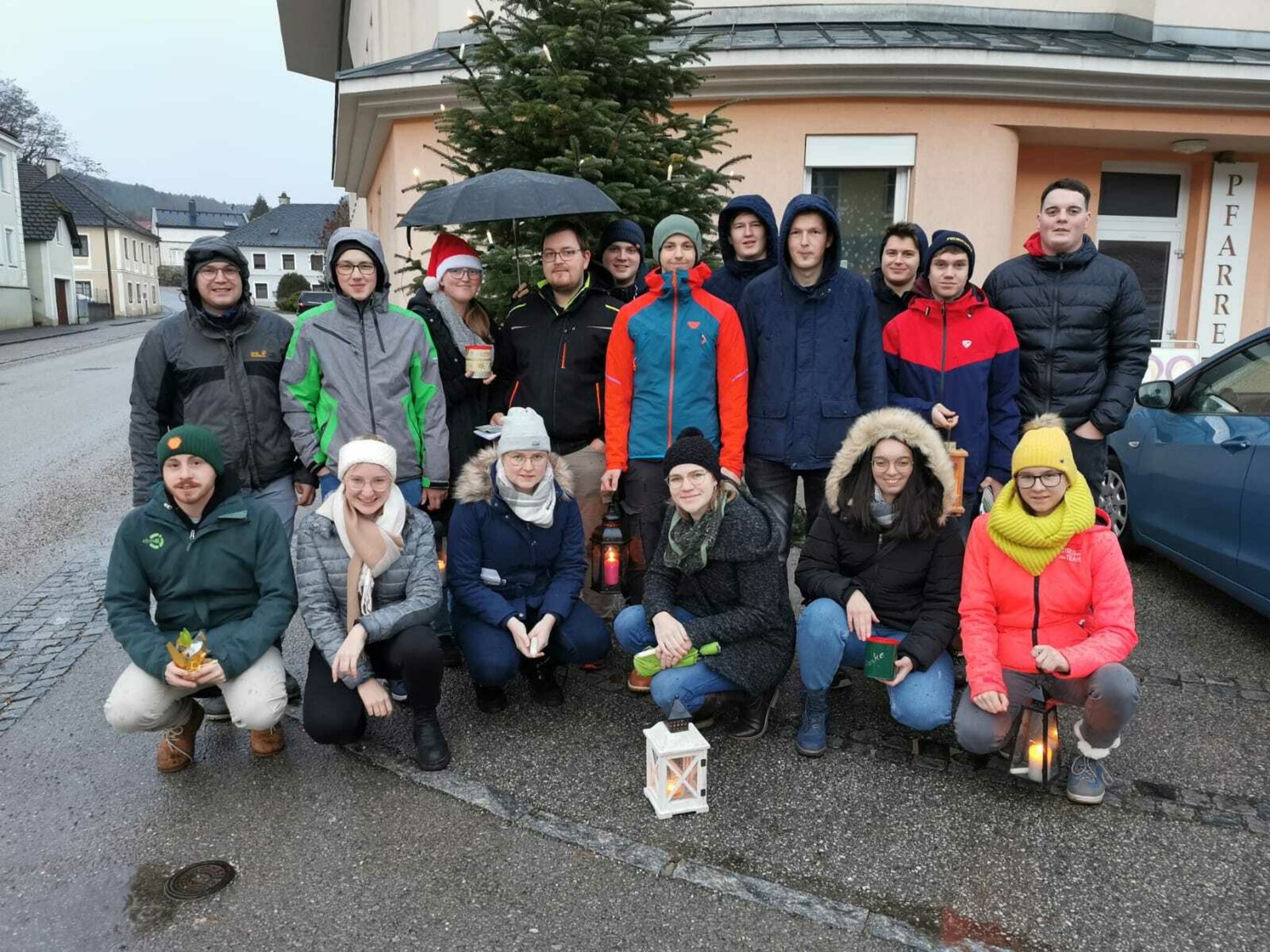 Bezirk Melk: Friedenslichtaktion der Landjugend Zelking-Pöchlarn - Melk
