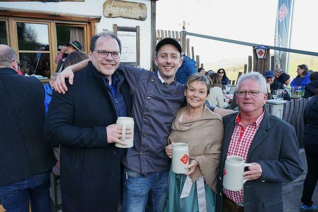 Maria Neustift: Glasner-Hütte wurde zünftig eröffnet - Steyr & Steyr Land