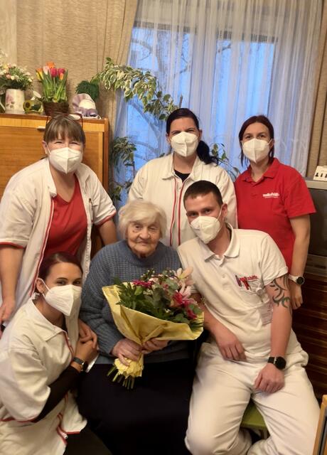 Glückwünsche: 99. Geburtstag von Henriette Jacsek - Horn