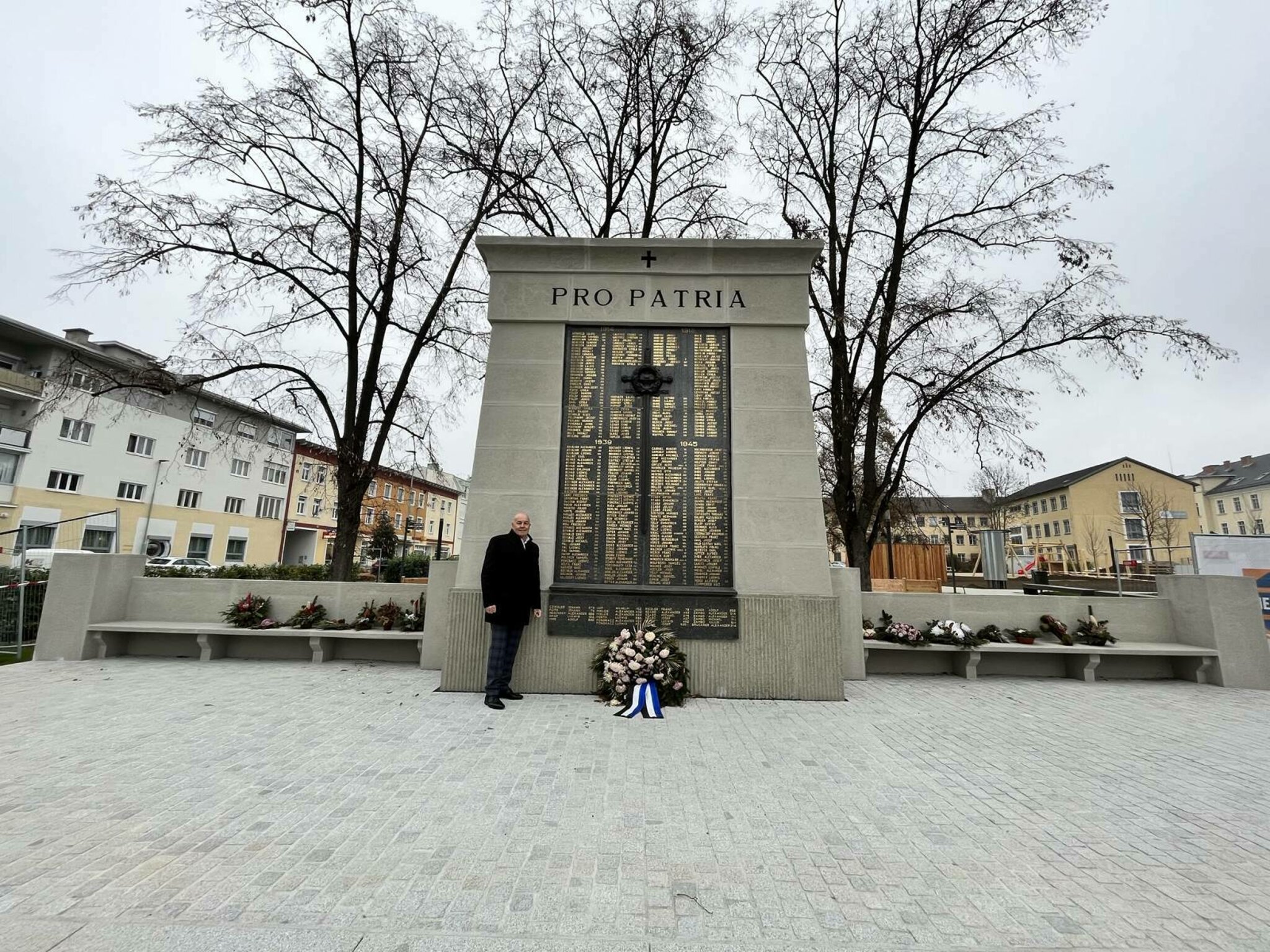 Oberwart: Kriegerdenkmal im Stadtgarten mit Bundesdenkmalamt saniert ...