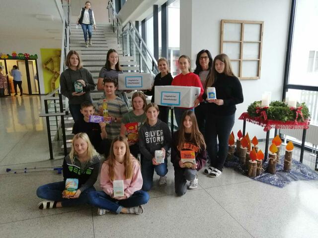 Katholische Jugend Dekanat Weyer: Umgekehrter Adventkalender – auch Schulen beteiligten sich ...