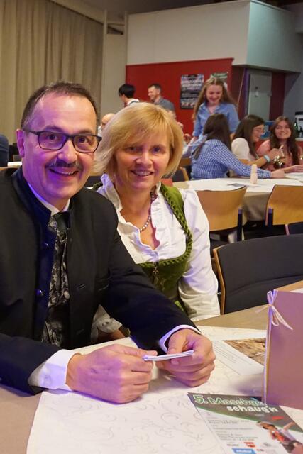 Neustift: Großartige Stimmung bei Jungbauernball - Stubai-Wipptal