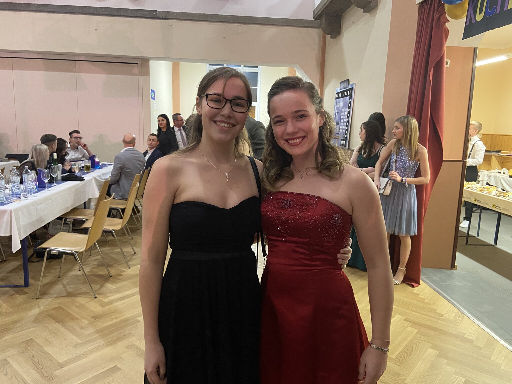 Maturaball des Gymnasiums Ried im Innkreis: Gym Over - Nach acht Jahren ...