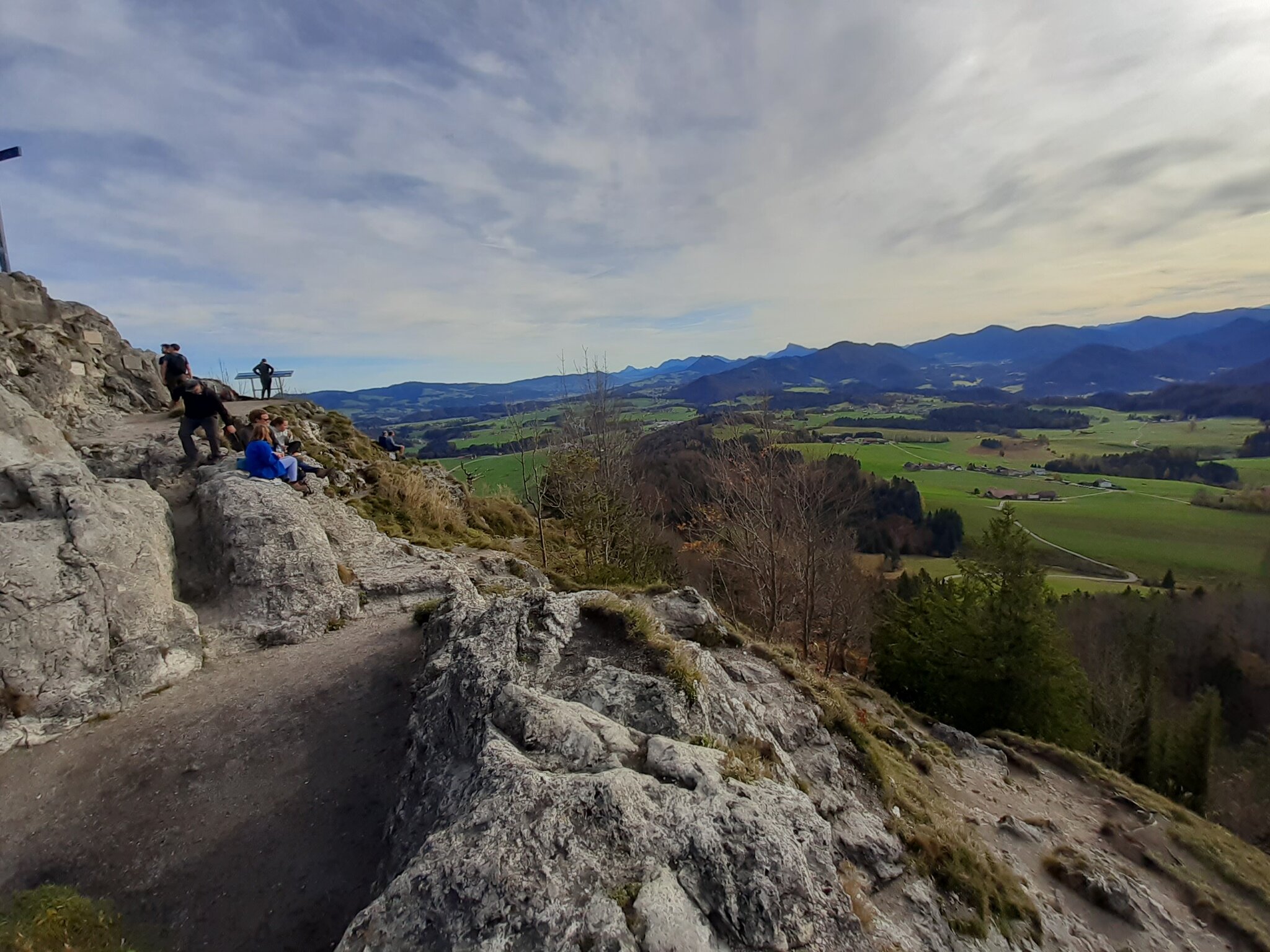 Bergung mit Rettungshubschrauber: Wanderin stürzte am Nockstein in ... Bergung mit Rettungshubschrauber: Wanderin stürzte am Nockstein in ...