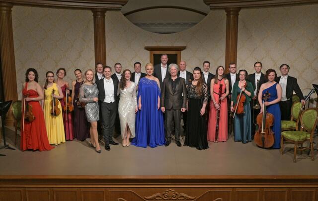 Schloss Thalheim: Neujahrskonzert mit dem Schloss Schönbrunn Orchester ...