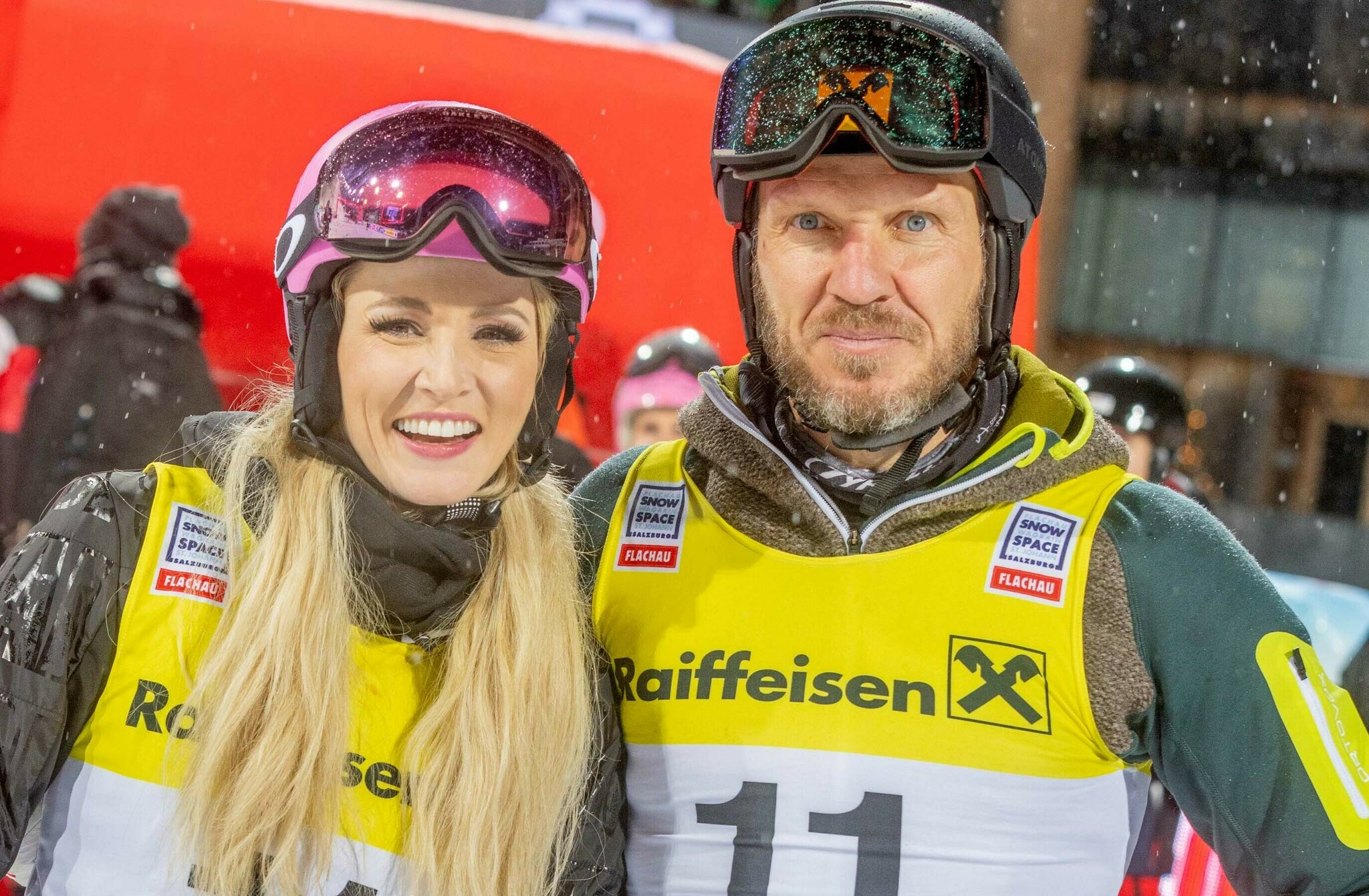 Im Team bei Charity: Naschenweng schwärmt für "größtes Idol" Hermann ...