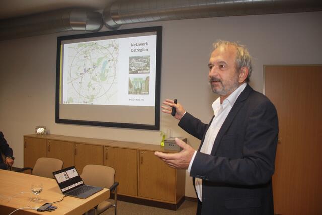 Am Landesklinikum Wiener Neustadt: 1. Wiener Neustädter ...