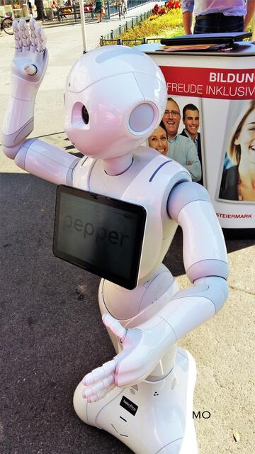 Roboter Pepper als Lösung, für den Personalmangel im Krankenhaus? - Graz