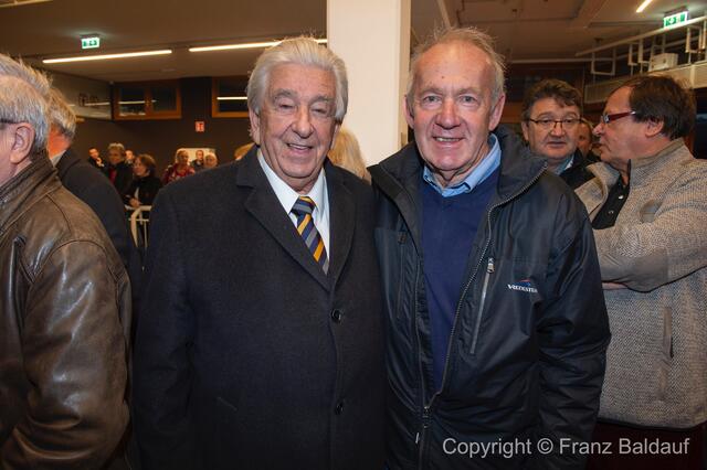 PS-Gespräche und köstliche Steaks: Treffen der Motorsportlegenden im ...