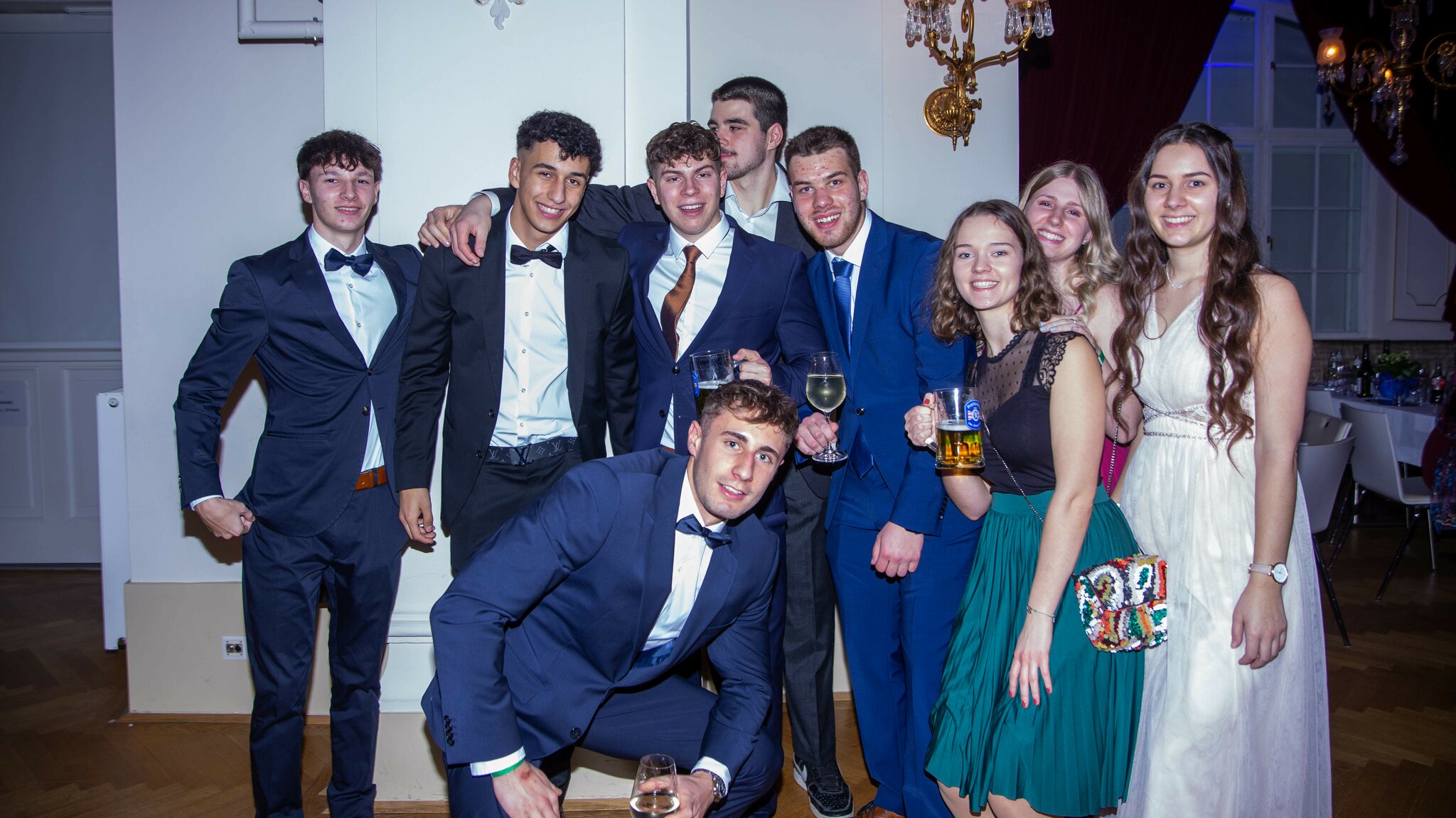 Big Bang Ball: HTL Ball "Big Bang" Im Sparkassensaal - Wiener Neustadt