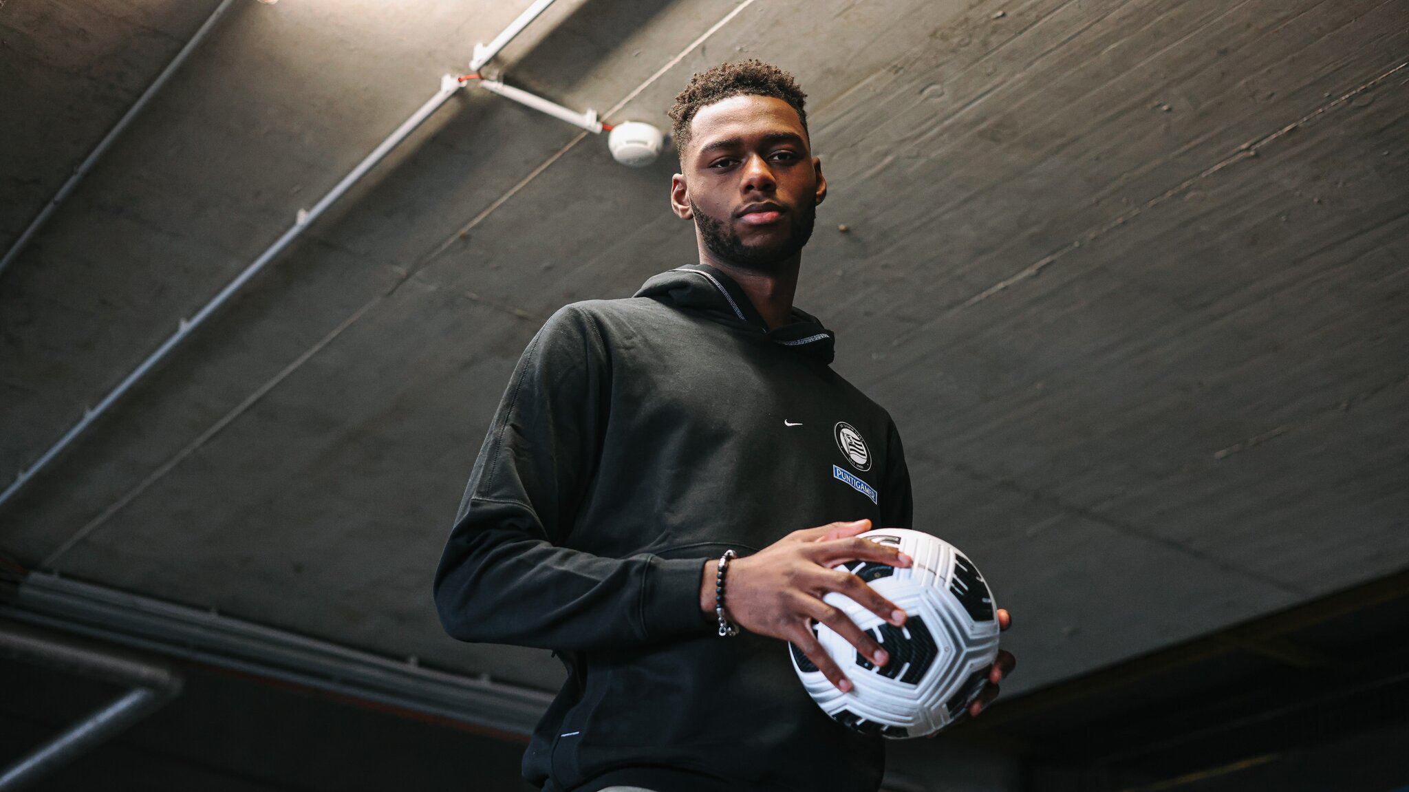 Neuer Tormann: SK Sturm holt Arthur Okonkwo von Arsenal London - Graz