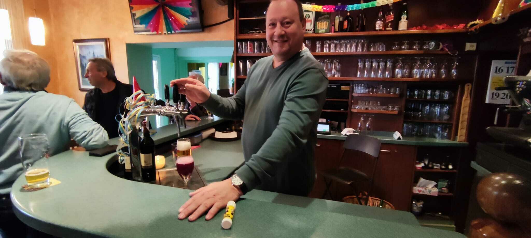 Köttmannsdorf: Stammgäste klebten sich bei Sigi an die Theke ...