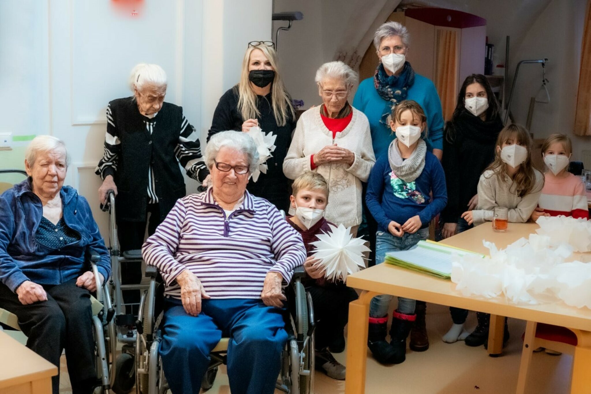 „Jung hilft Alt“: Besuch im Altenwohn- und Pflegeheim Obervellach - Spittal