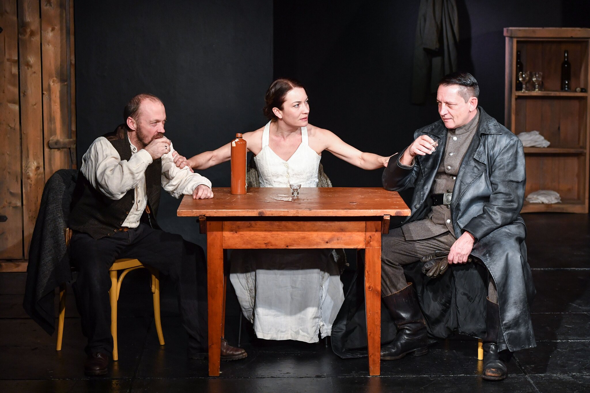 Innsbrucker Kellertheater begeistert mit Schönherr: Im Keller liegt die ...