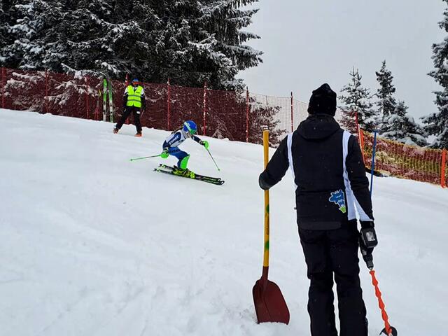 Bezirkscup: Meisterschaft für drei Ski-Bezirke in Oberperfuss ...