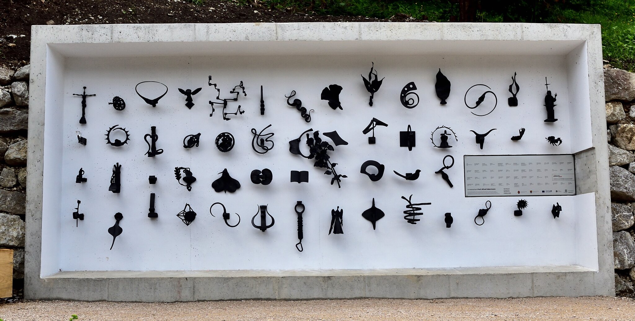 Serie: Kunst im öffentlichen Raum: 53 Werke im Kleinformat für ...