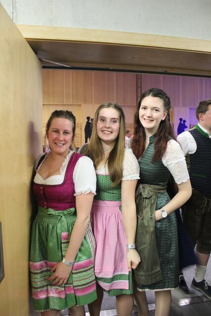 Inzersdorf: Ball der Landjugend war ein voller Erfolg - Herzogenburg/Traismauer