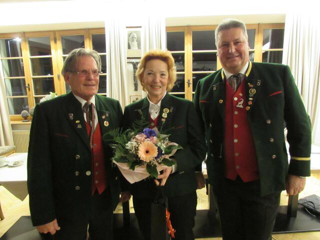 OSR Zams zieht Bilanz: Neue Ehrenmitglieder bei Oberländer Sängerrunde ...