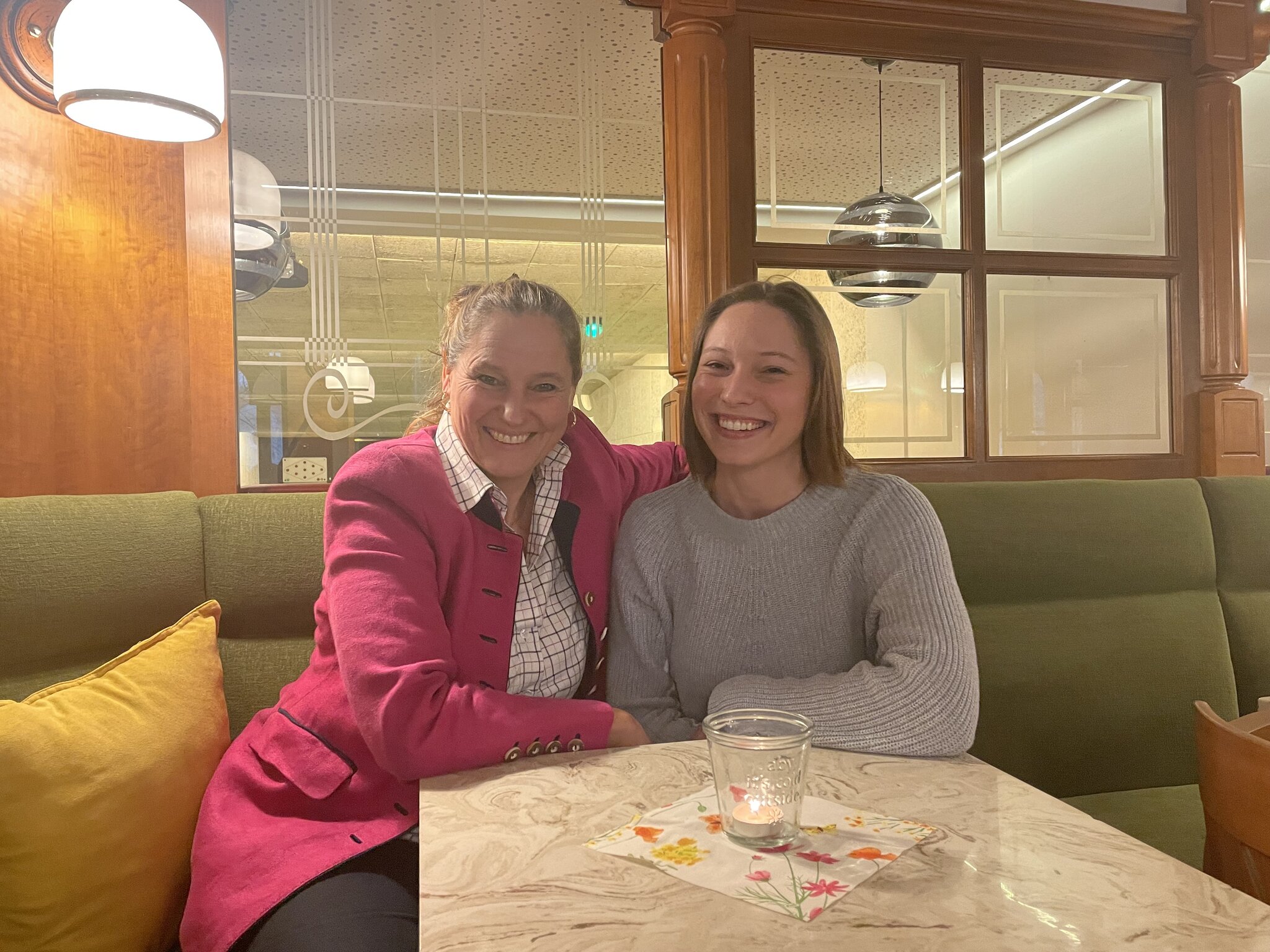 Stadtcafé hat neue Besitzerin: Annuska's Stadtcafé startet in ...