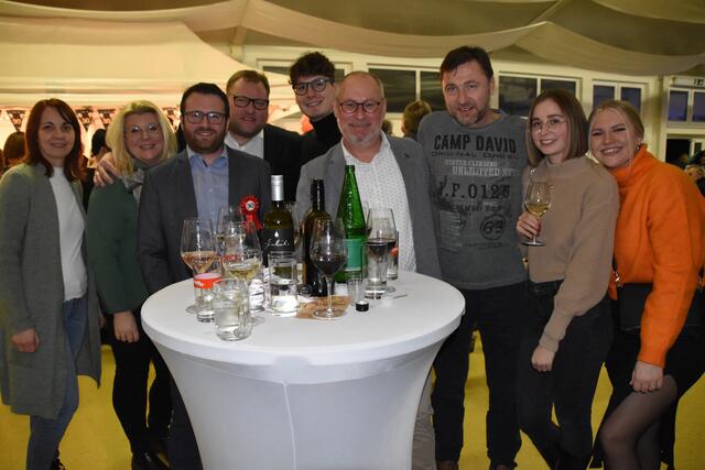 Badersdorf: Bürgermeister Daniel Ziniel feierte den 30. Geburtstag ...