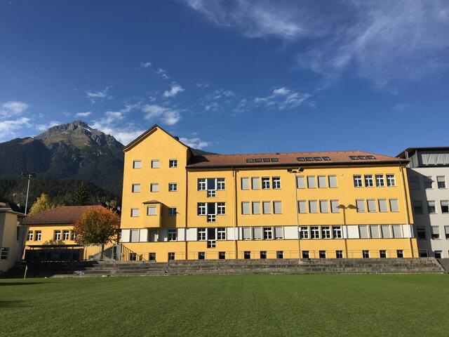 Mittelschule Imst-Oberstadt: Auf der MINT-Welle in die Zukunft - Imst