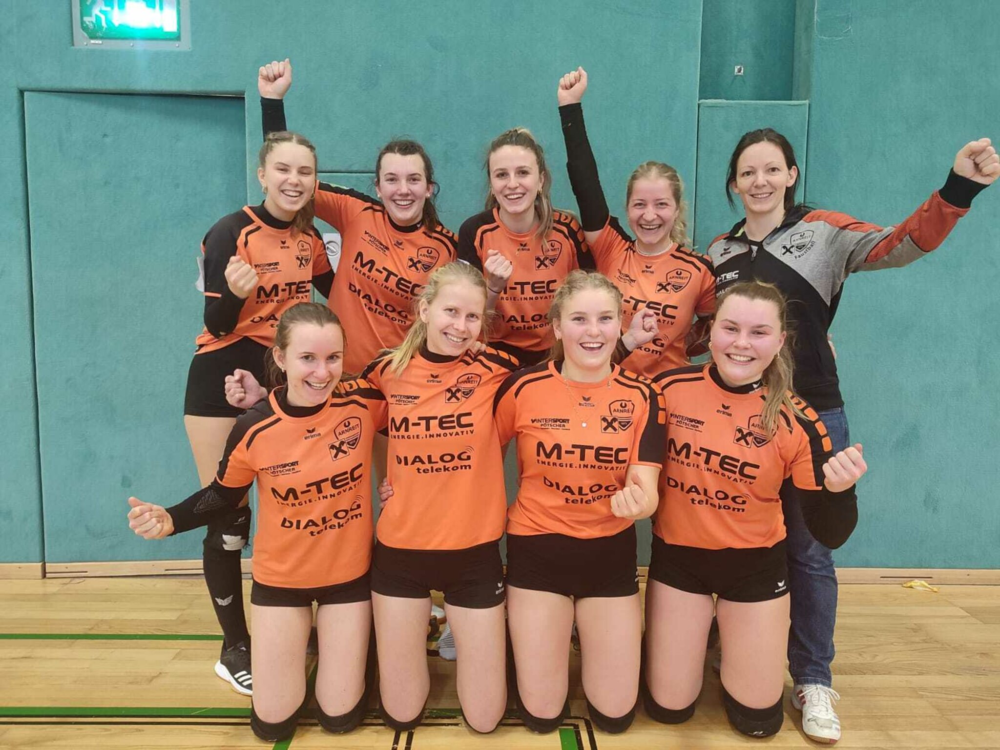 Faustball Damen Bundesliga: Pflichtsieg bringt Arnreiterinnen näher ans ...