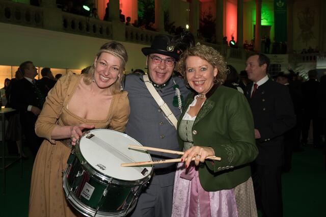 Jägerball (Fotogalerie): Tirol beweist am glatten Wiener Parkett sein ...