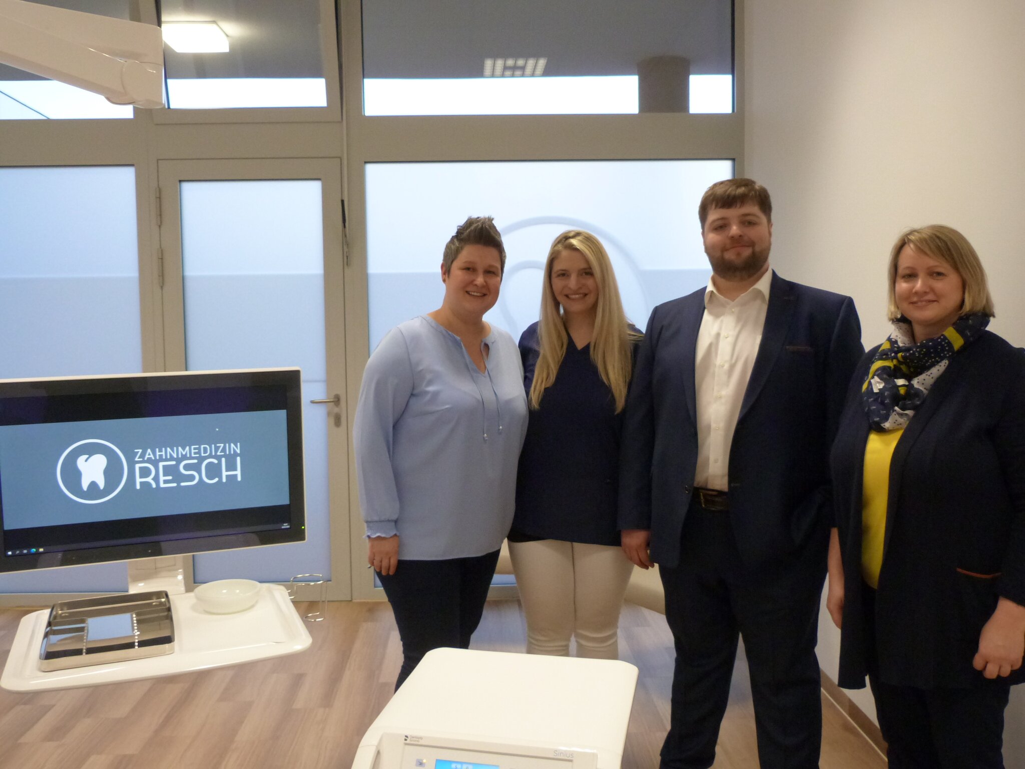 Tag der offenen Tür Zahnmedizin Dr. Resch: "Der Wohlfühlfaktor wird ...