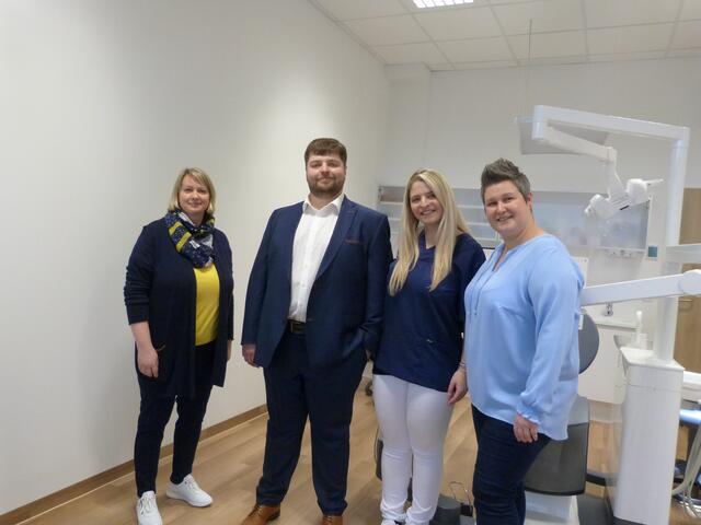 Tag der offenen Tür Zahnmedizin Dr. Resch: "Der Wohlfühlfaktor wird ...