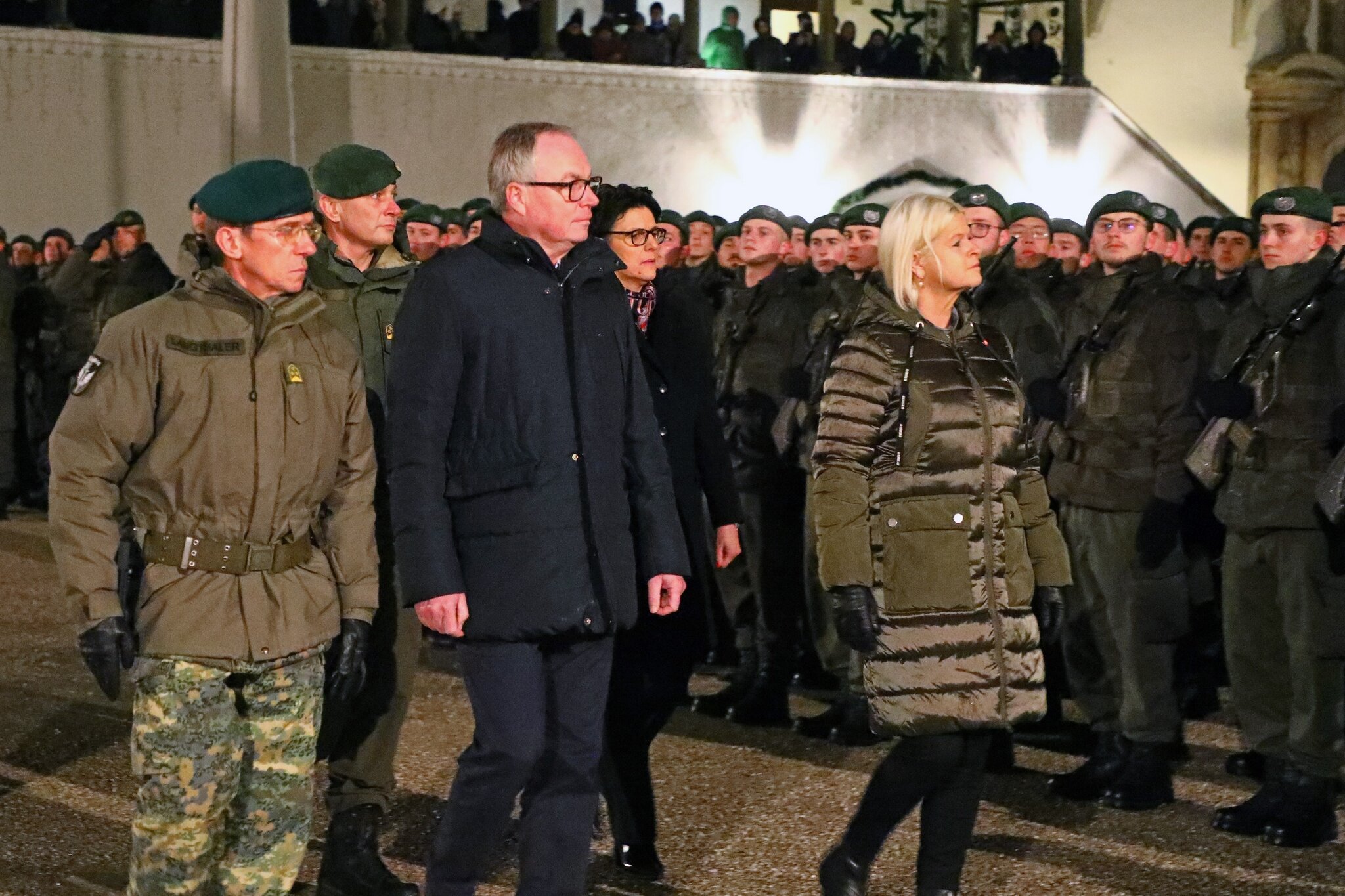 Bundesheer: Verteidigungsministerin Tanner bei Angelobung in Gaming ...