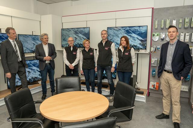 Stadtwerke Kapfenberg hat Grund zu feiern!: Der neue RedZac-Shop wurde ...