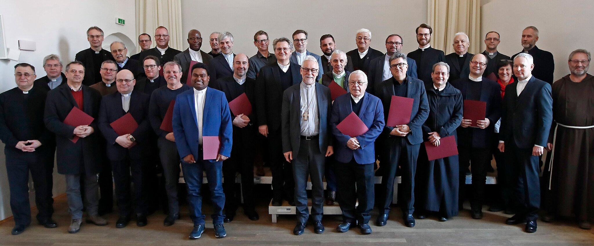 Villach und Villach Land: Bischöfliche Ehrentitel für fünf Priester ...