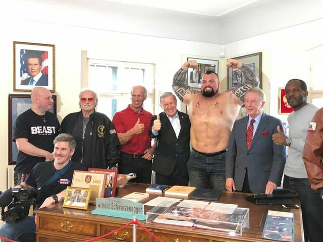 Bodybuilder-Ikone: Arnies erster Trainer und Mentor Kurt Marnul ...
