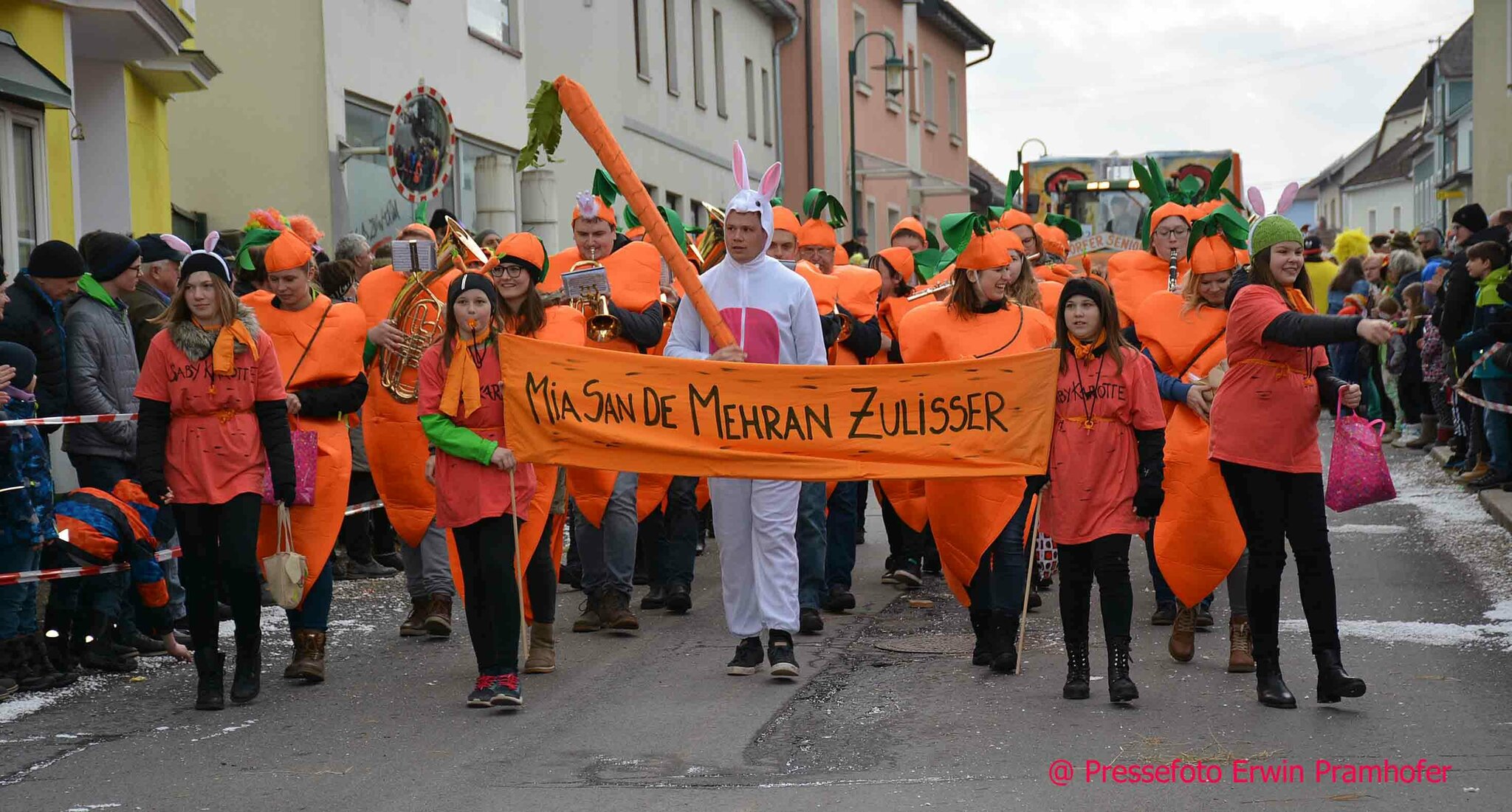 Fasching hat wieder Saison: Viele Gelegenheiten sich närrisch ...