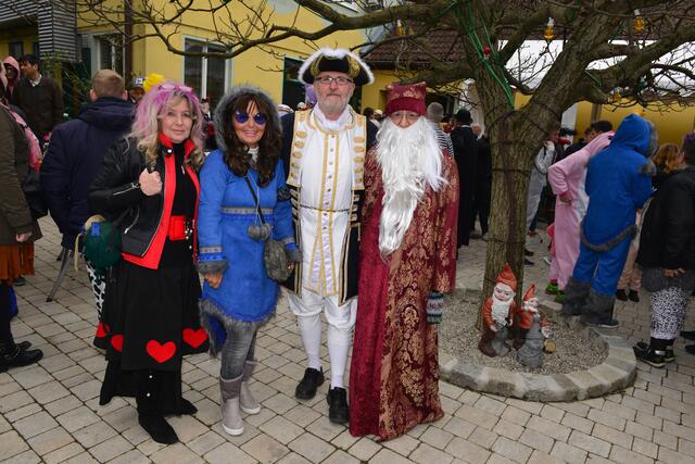 19. Februar: In Oberlaa sind wieder einmal die Narren unterwegs - Favoriten