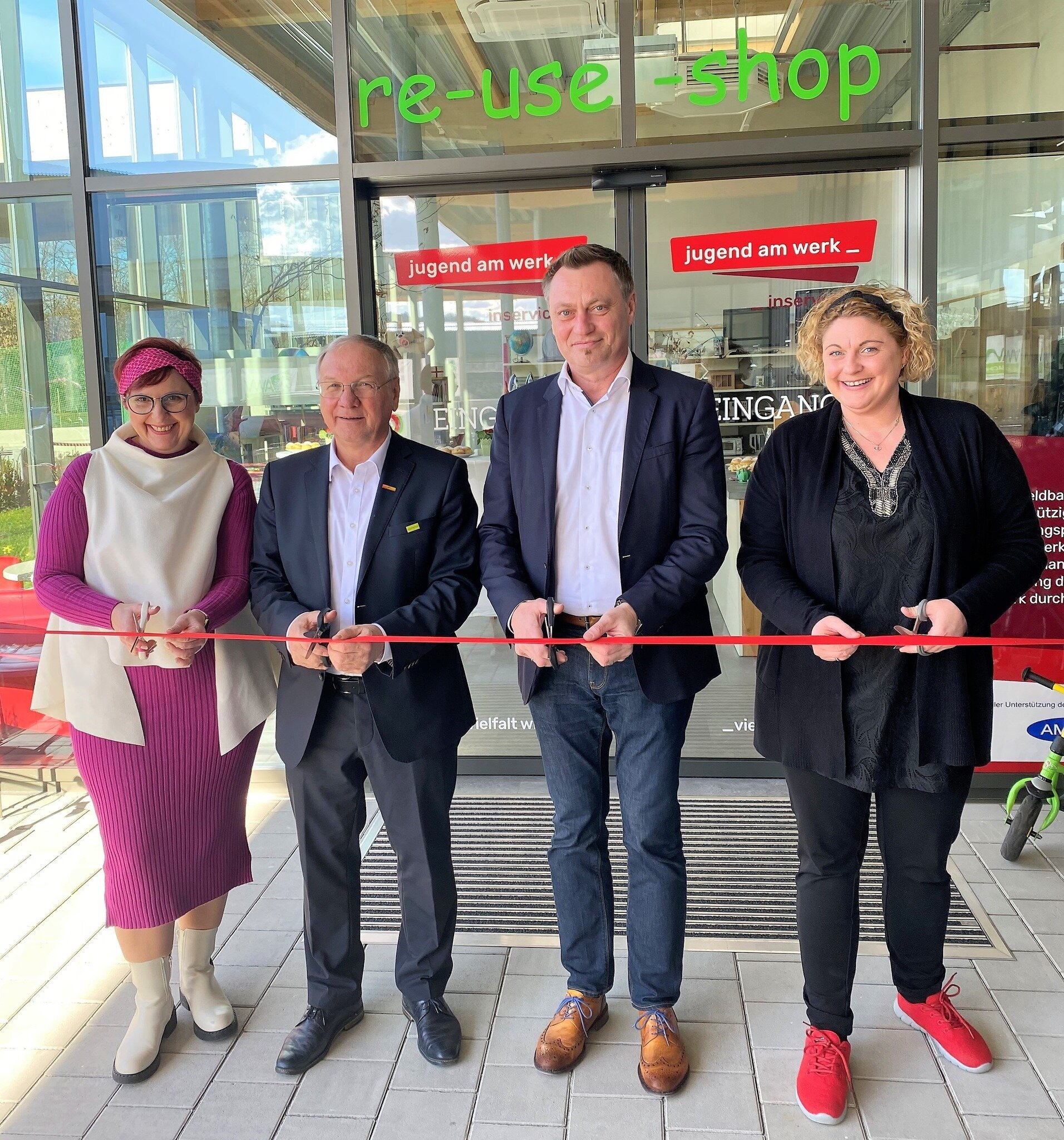 Feldbach: Re-Use-Shop im Ressourcenpark sperrt auf, und die ...