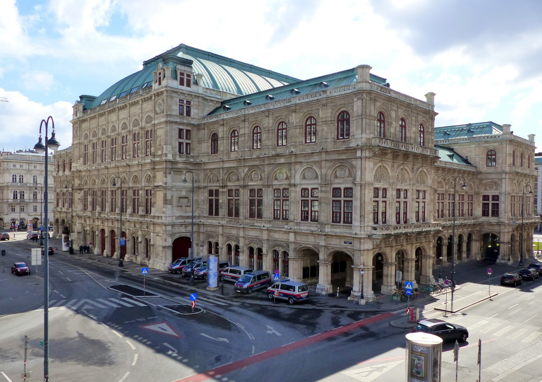 Politik, Wirtschaft, Society: Diese Stars kommen zum Opernball nach ...