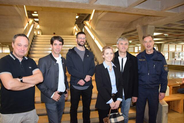 Berufsorientierung: Absolventen des BRG Imst besuchten ehemalige Schule ...