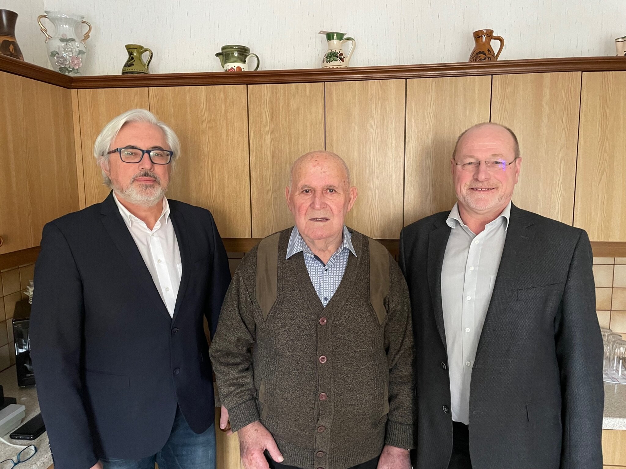 Herzlichen Glückwunsch: Franz Limbeck feiert 90 Lebensjahre in Parndorf ...