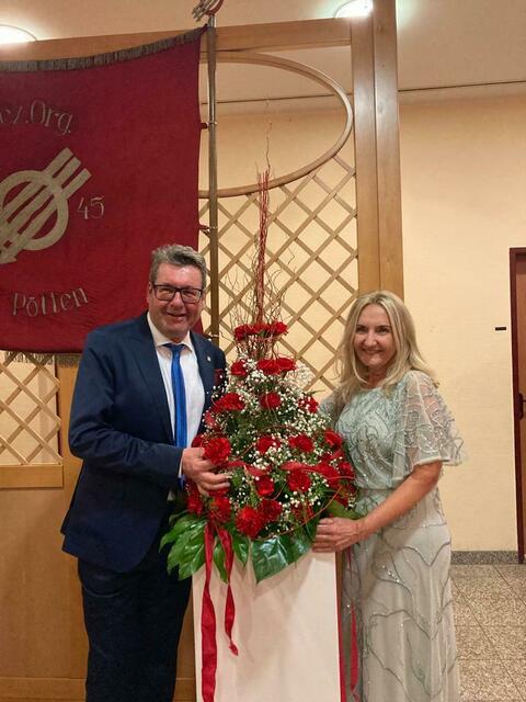 St. Pölten: Ball der roten Nelken (Bildergalerie) - St. Pölten