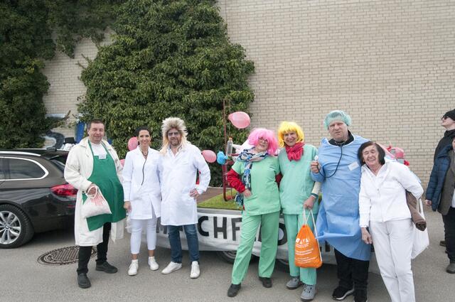 Faschingsumzug: Buntes Treiben in Deutsch-Wagram - Gänserndorf