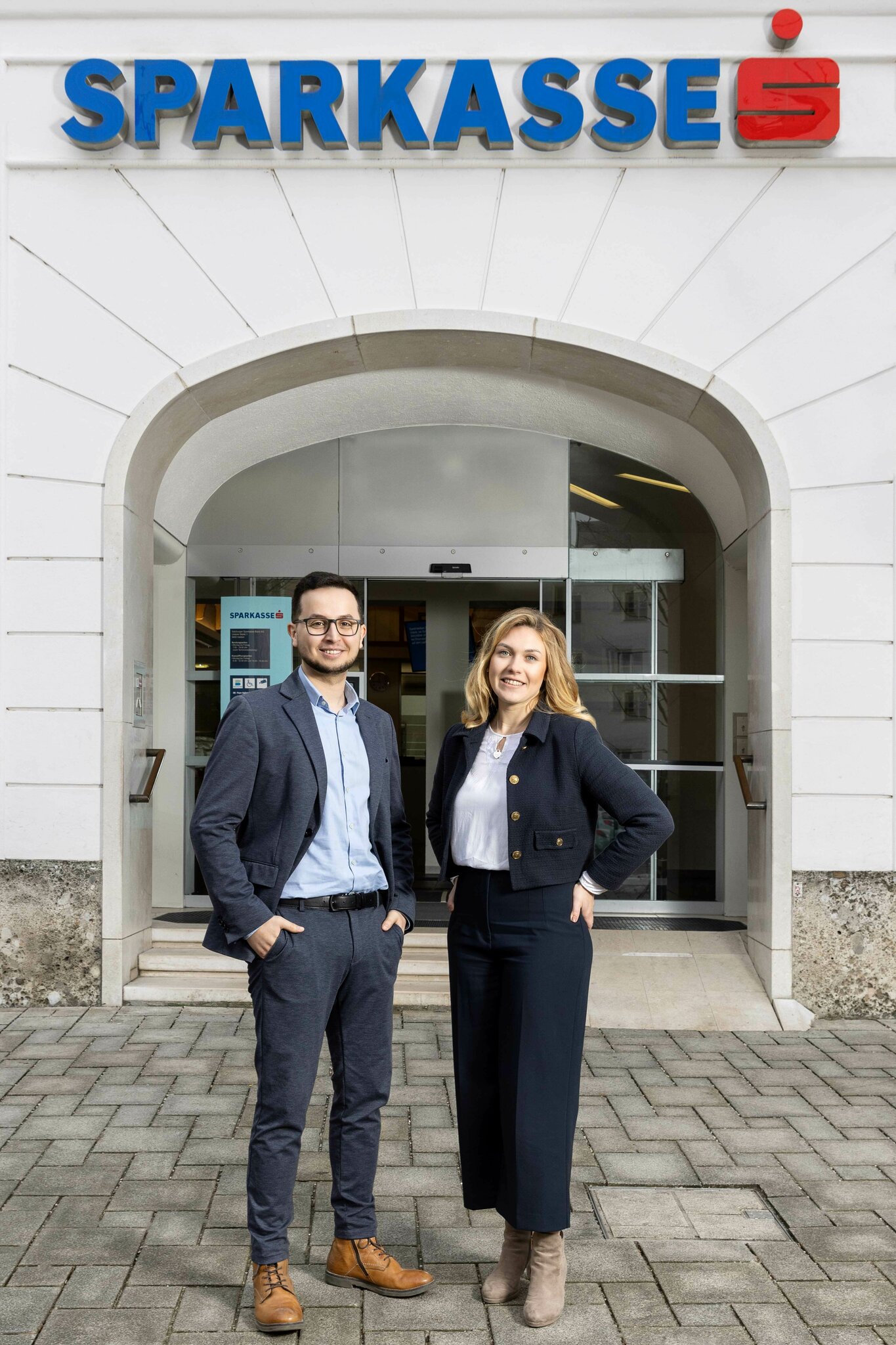 Sparkasse Hallein: Kushtrim Thaqi übernimmt Filialleitung, Martina ...